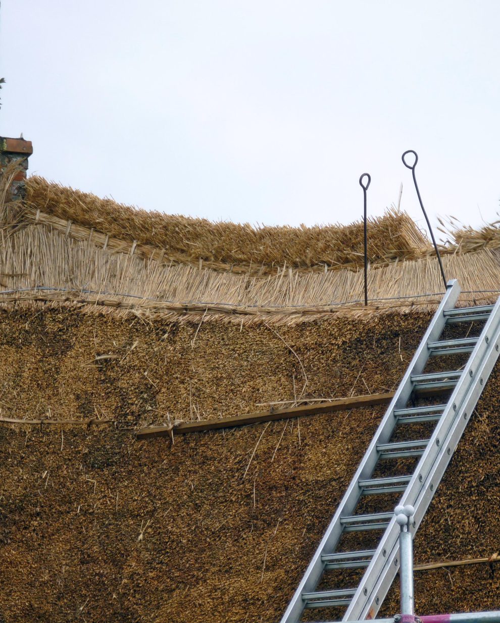 Ridging a Thatched Roof | Thatching Info.com