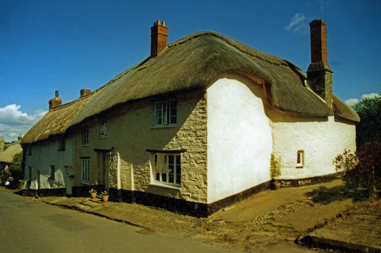 Thatching in Devon | Thatching Info.com